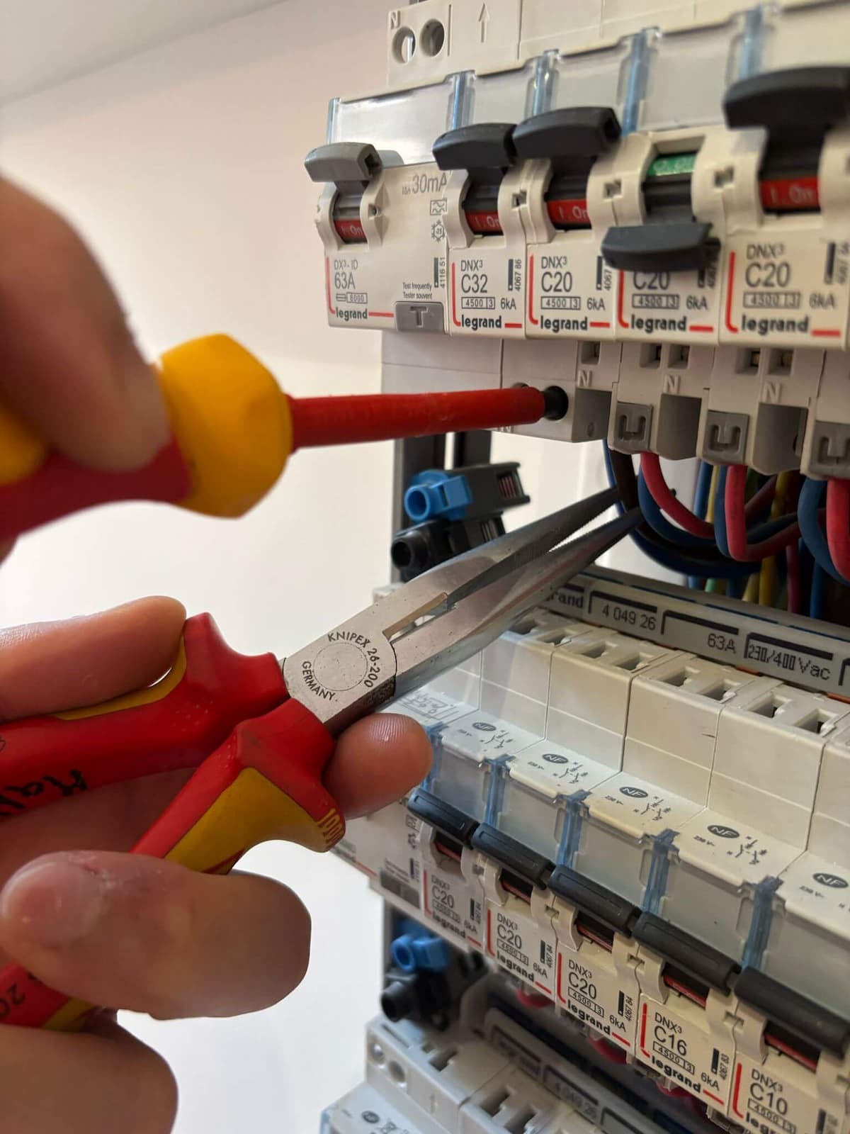 Électricien à Toulouse – dépannage & tableaux électriques | SSK-Elec